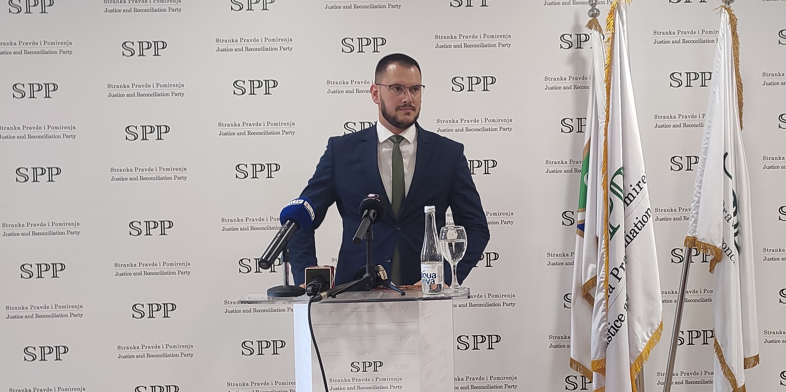 Numanović: SDP želi da ovlada Islamskom zajednicom - Radio Sto Plus