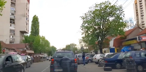 SSP: U Prvomajskoj ulici u Zemunu u kojoj je škola nalazi se 17 slot klubova i kladionica ...