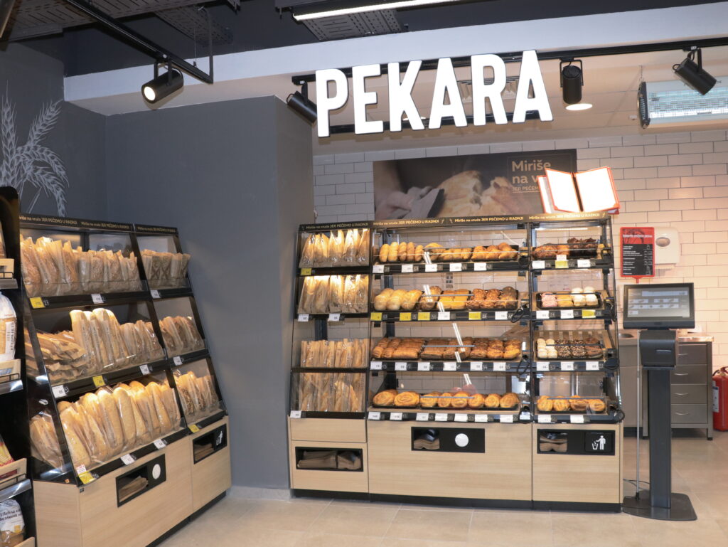 Otvoren četvrti Maxi supermarket u Novom Pazaru - Radio Sto Plus