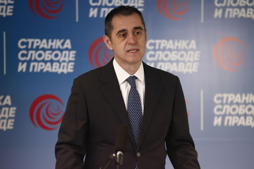 Nikezić tvrdi da Srbija 'Rafale' plaća po ceni 75 odsto većoj od ...