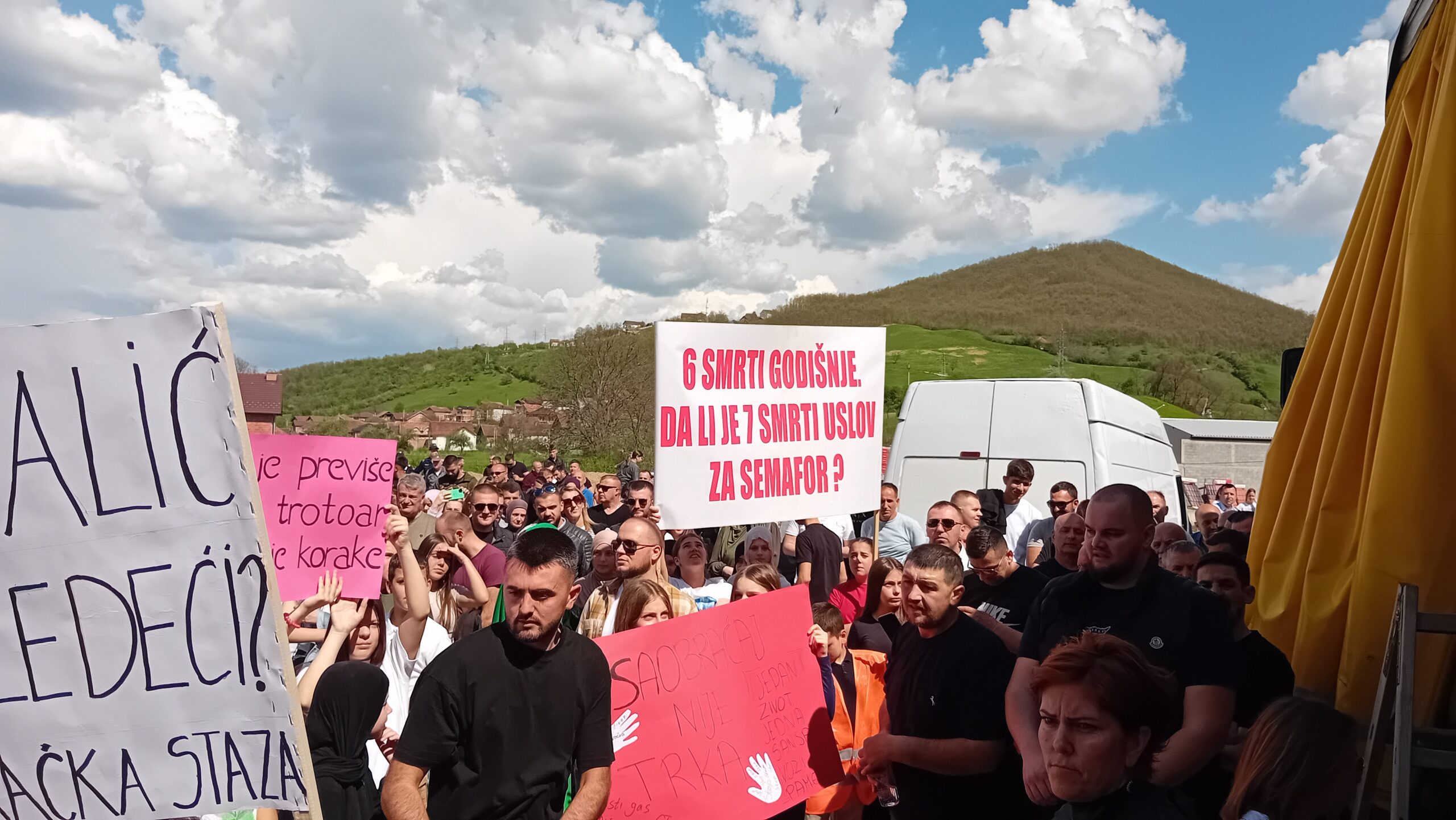 Protest građana u Muru: Dosta je bilo! - Radio Sto Plus